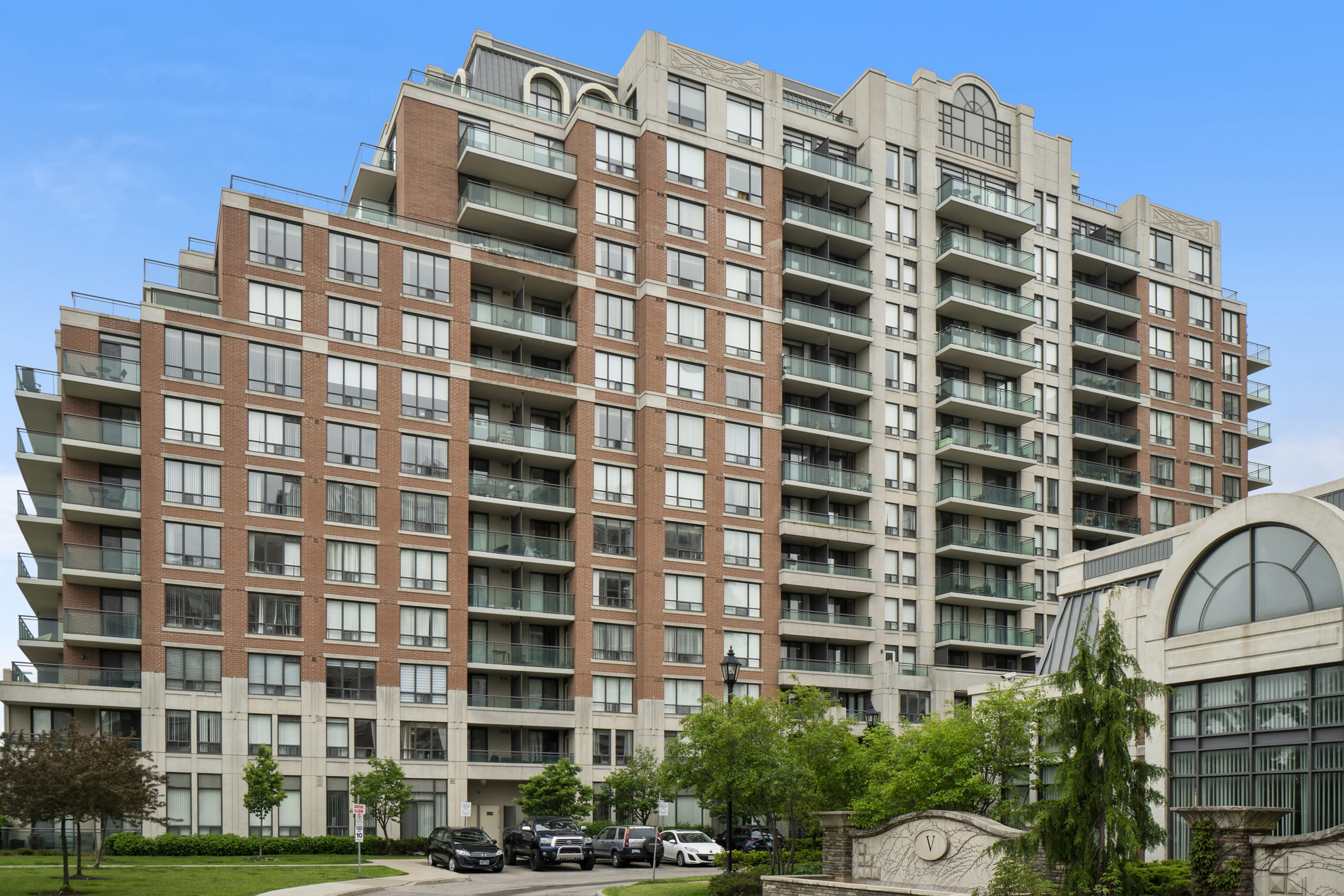 #408-310 Red Maple Rd - StuSells.ca | Toronto Real Estate Agents